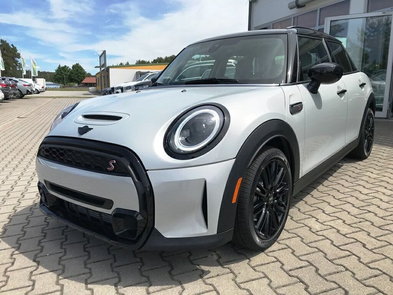 MINI Cooper S Hardtop 4 Door - Tax Free Military Sales in Vilseck ...